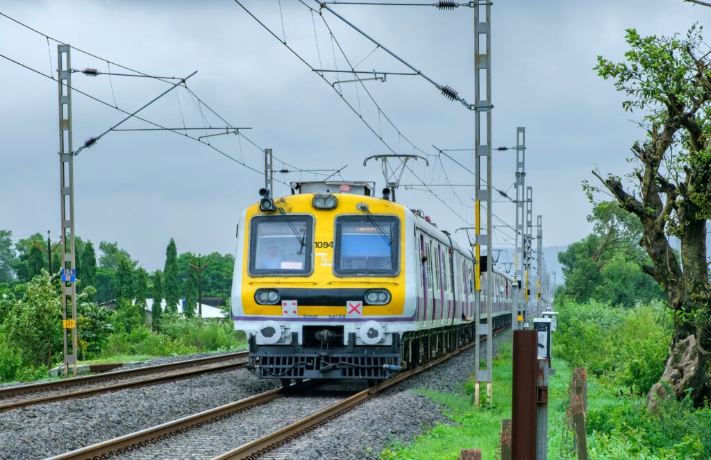 Mainline Electric Multiple Unit - Medha